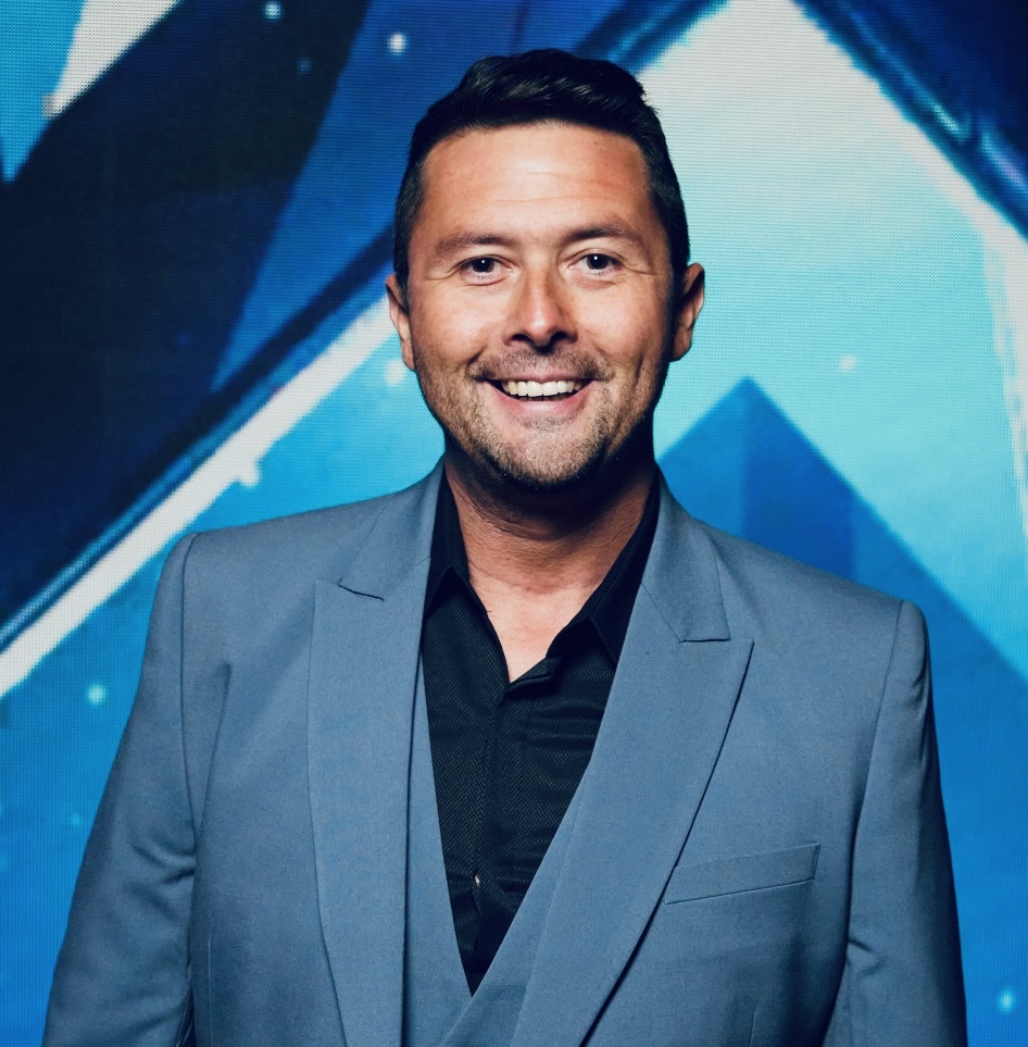 About – The Summer Show